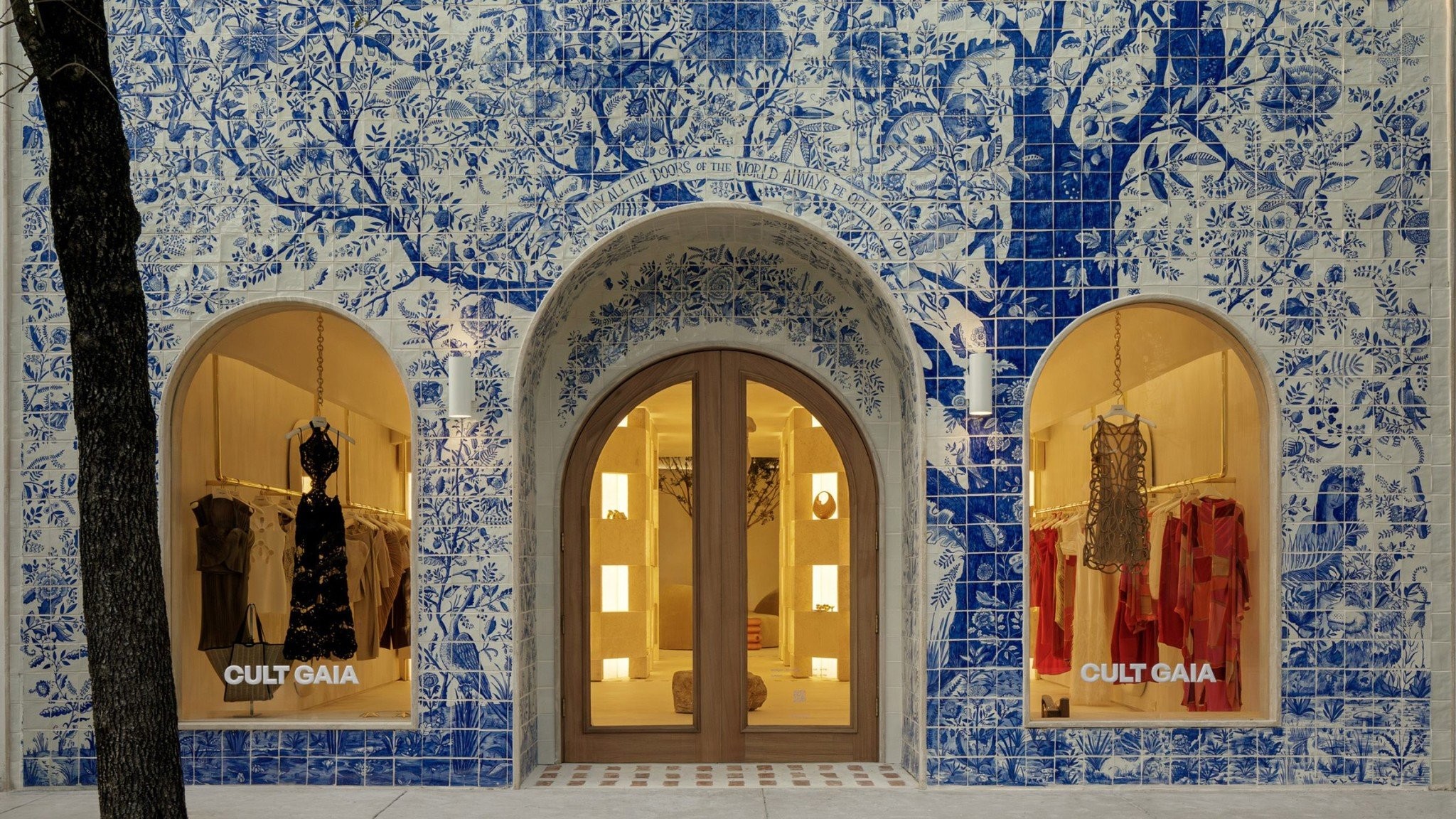 Η boutique της Cult Gaia στο Miami είναι μια ωδή στη δύναμη της θηλυκότητας