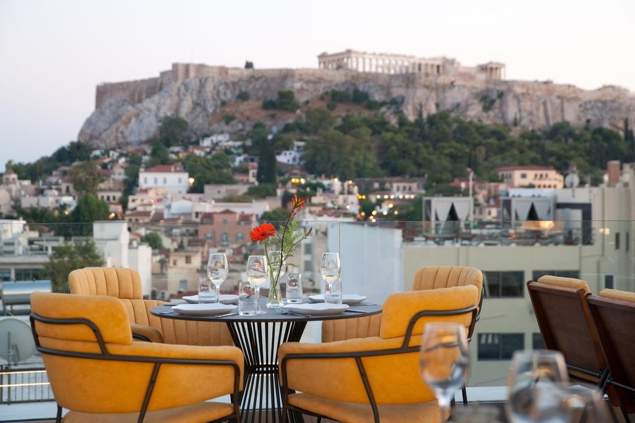 New Entries: Τα ξενοδοχεία που καλοσορίζει η Αθήνα τον φετινό χειμώνα