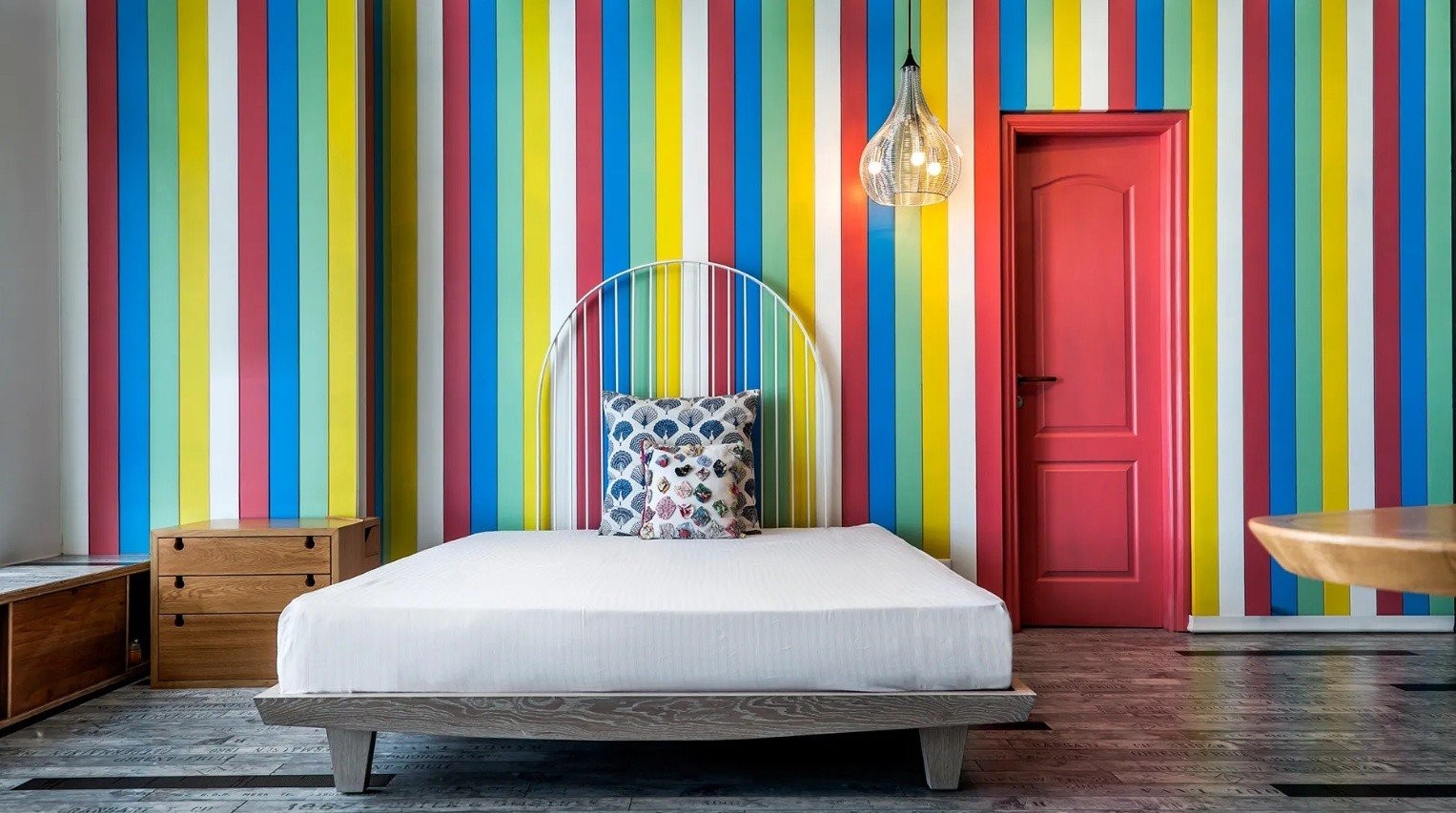 Το Carnivalcore trend ήρθε για να φέρει τη διασκέδαση πίσω στα σπίτια μας